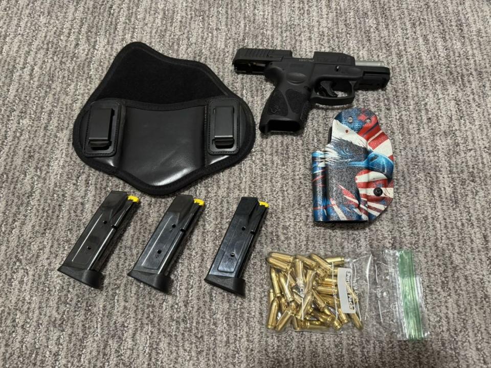 Taurus G3c Compact Semi-Auto 9 mm Pistol with 2/IWB holsters | ManStuff