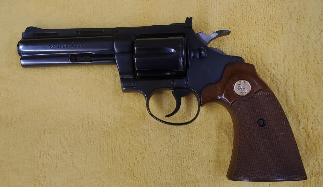 Colt Diamondback. 22Lr | ManStuff